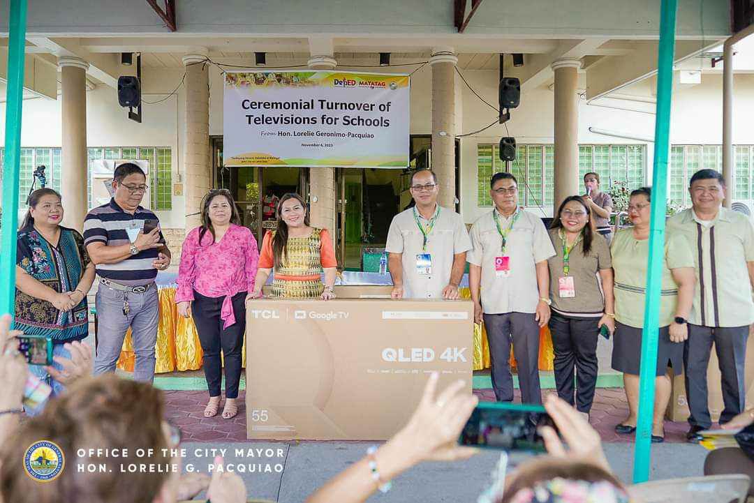 300 units ng Smart TV tinanggap ng DepEd mula sa LGU Gensan